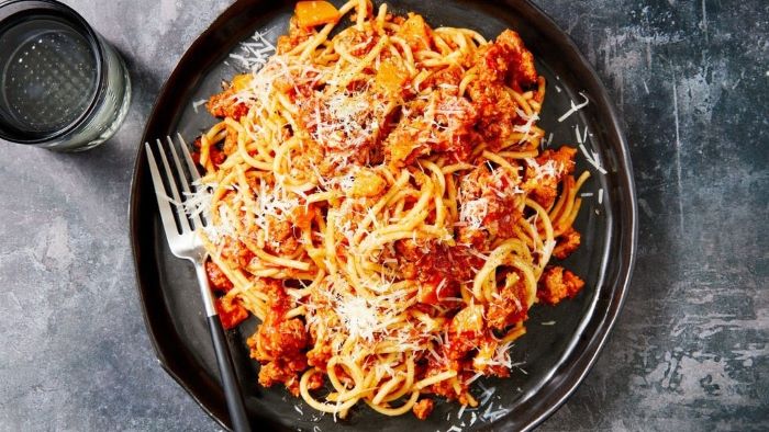 Can Dogs Eat Spaghetti Bolognese? Paws or Pause! - WeWantDogs